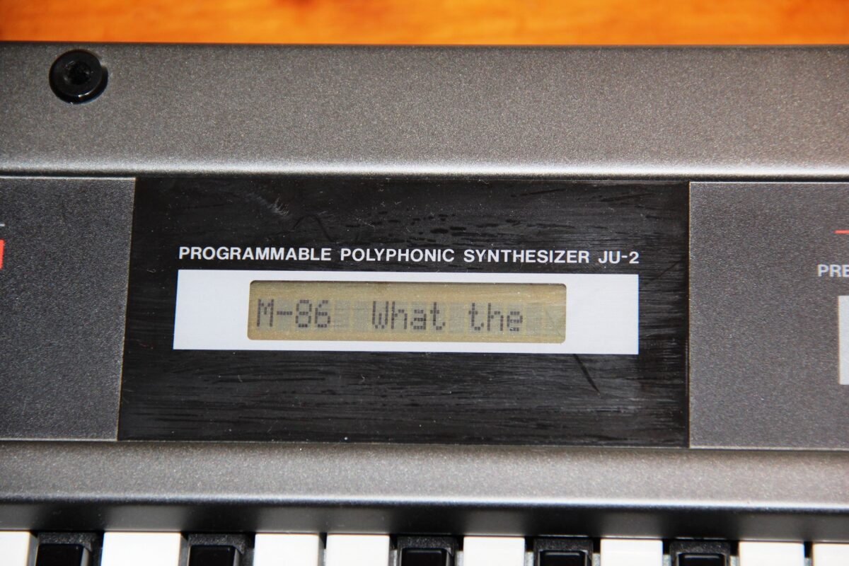 Roland Alpha Juno-2 – SynthMania
